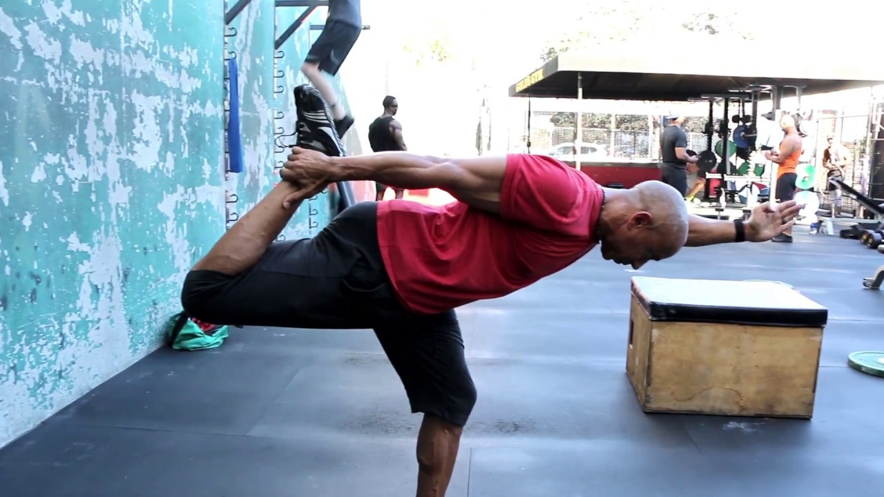 Advanced Athletics - Dynamic Stretch - YouTube