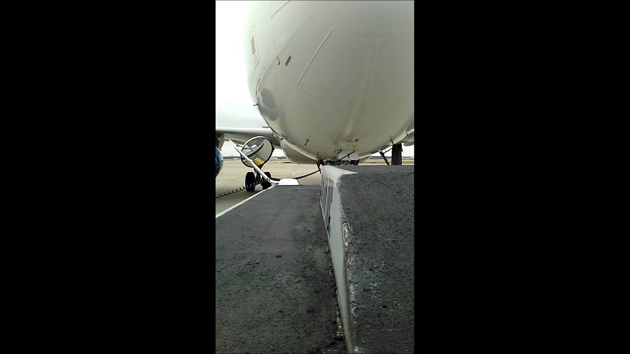 Allegiant A319 push back - YouTube