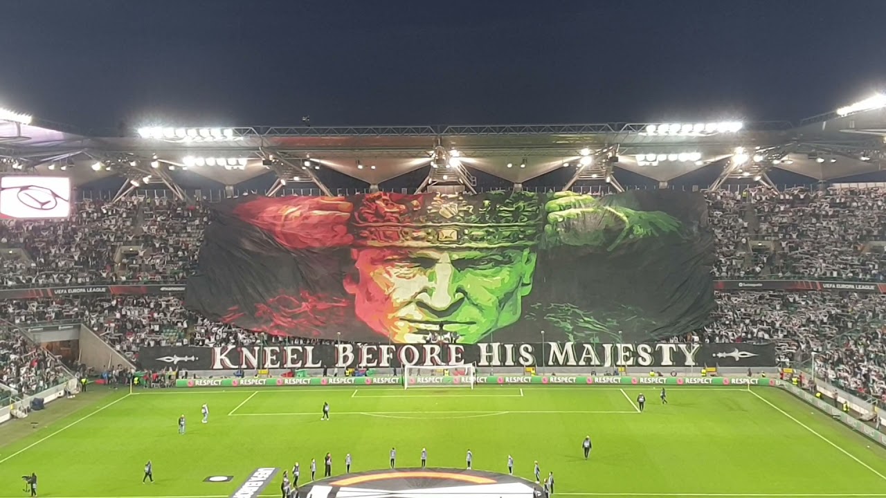 Legia - Leicester 30..09.2021 oprawa Kneel before his majesty, sen o ...