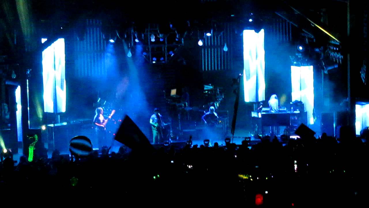 String Cheese Incident - Shantytown Jam into Howard - Horning's Hideout ...