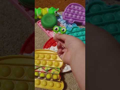 showing you all my fidgets part 1 - YouTube