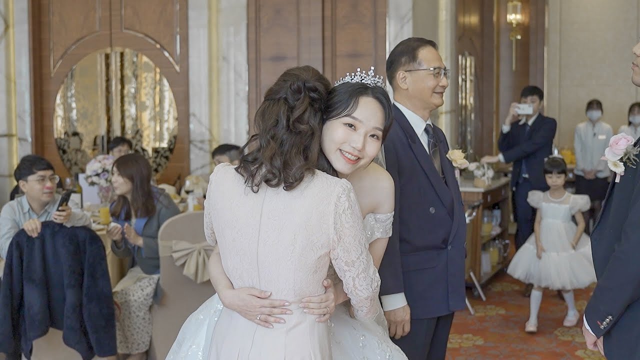 【BR STUDIO】動態作品 l Tim & Sherry l 純午宴 l 大倉久和 l 婚錄Brian - YouTube