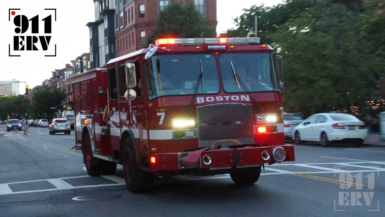 Boston Fire Engine 7 Responding - YouTube