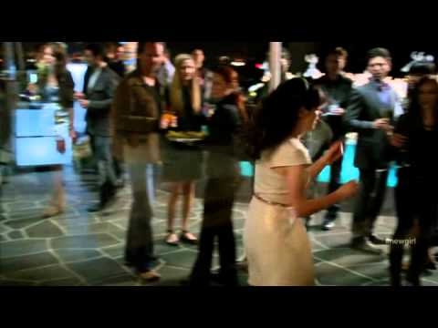New Girl - Jess Running From Sam - YouTube