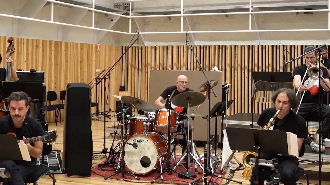 OJM - SUGARFOOT STOMP (Uma Viagem Pelos Tempos do Jazz) - YouTube