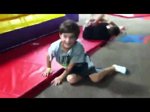 Bounce fall - YouTube