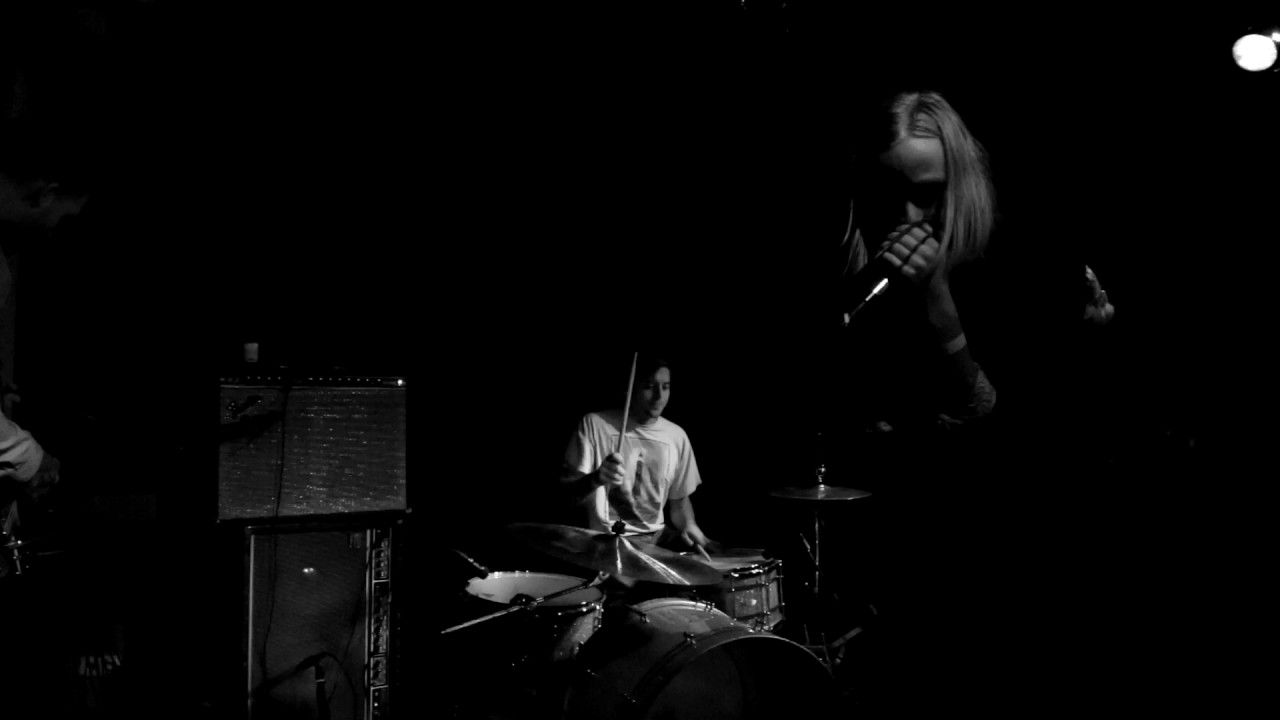 YC-CY - Wolf - 11.3.2017 - Esslingen - Komma - Winterfest - YouTube