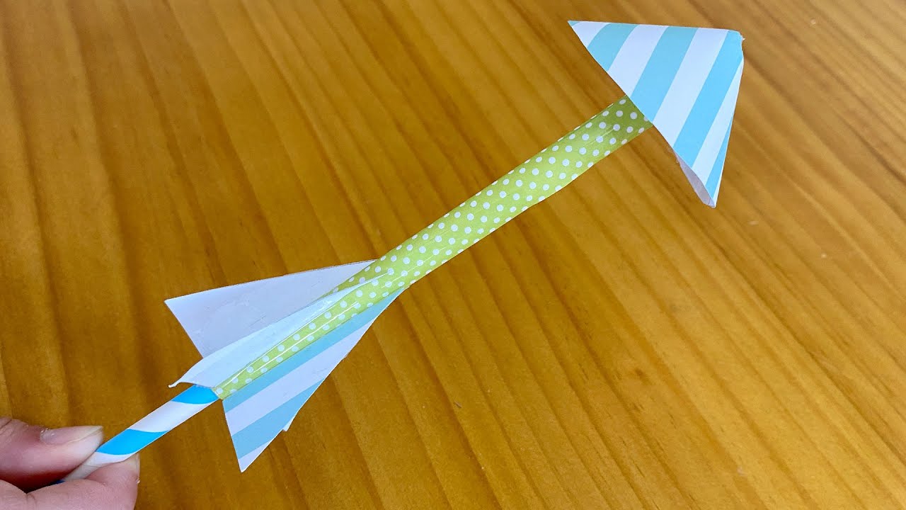 Tuto fabriquer une fusée en papier à propulser avec une paille - YouTube