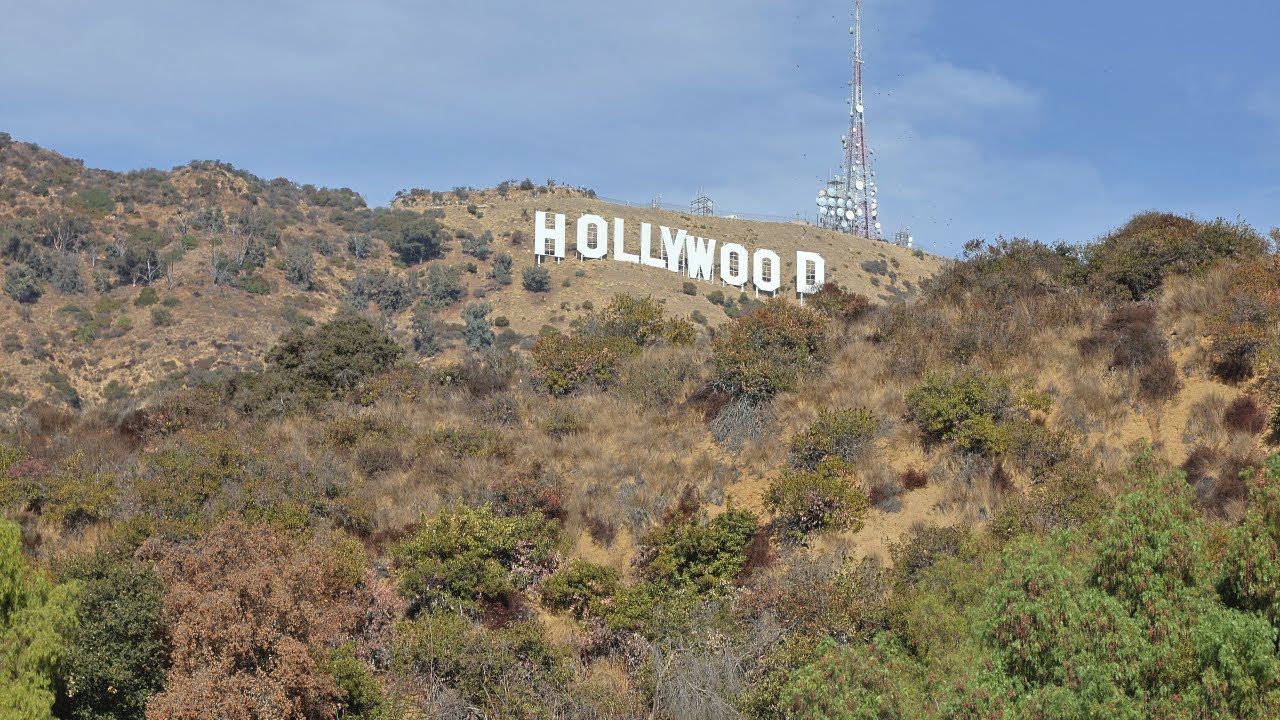 360 view of Hollywood mount Lee and LA Downtown from Griffith ...