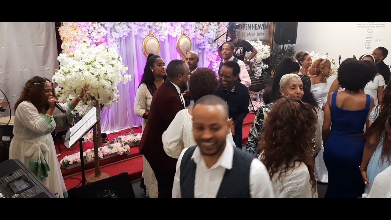 ናይ መርዓ ግዜ ኣምልኾ Emmanuel International Apostolic Church - YouTube