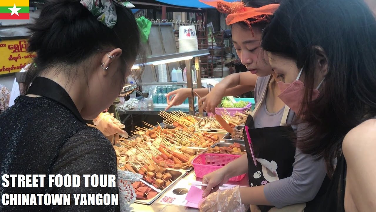 A Street Food Tour in Chinatown Yangon 🇲🇲 Fried Rice, Chicken Fry ...