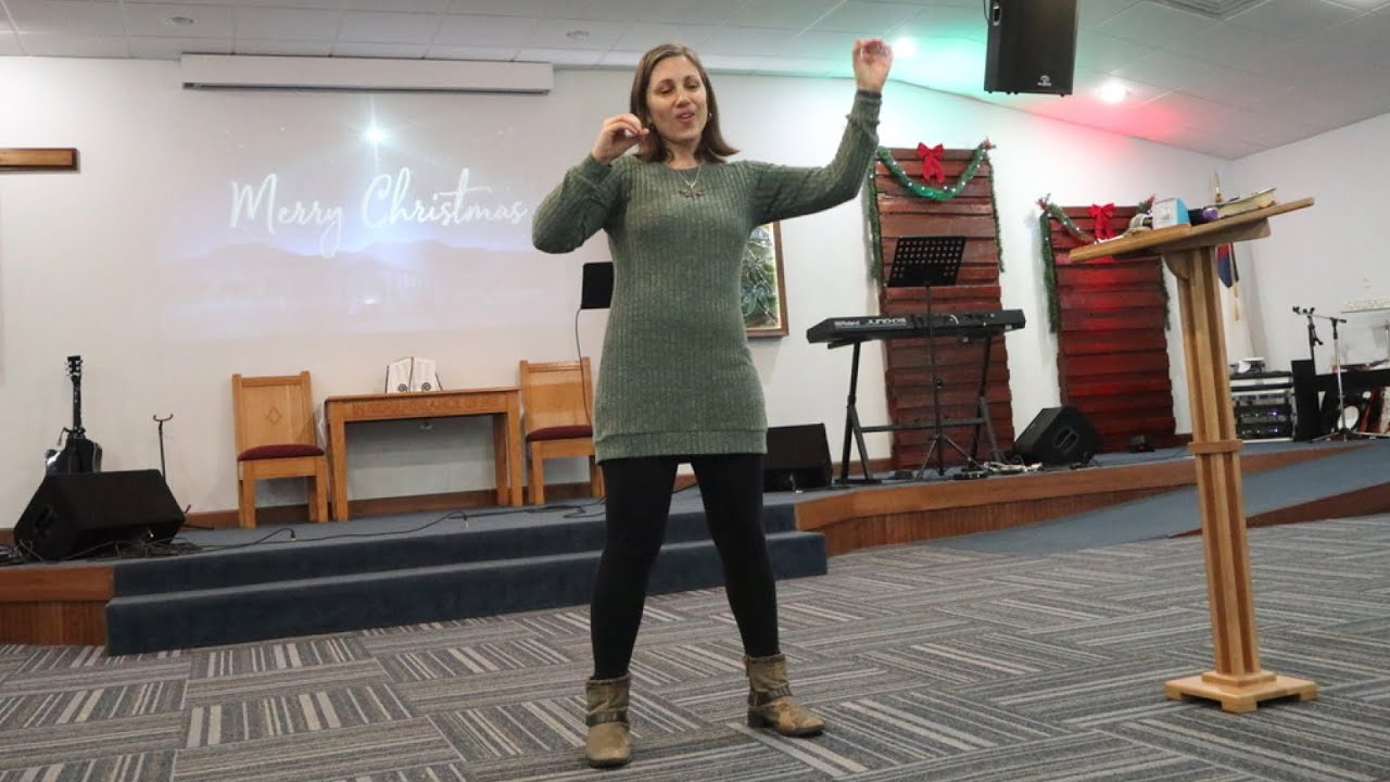 Rachel Cain sign language song - Speak Life by Toby Mac - YouTube