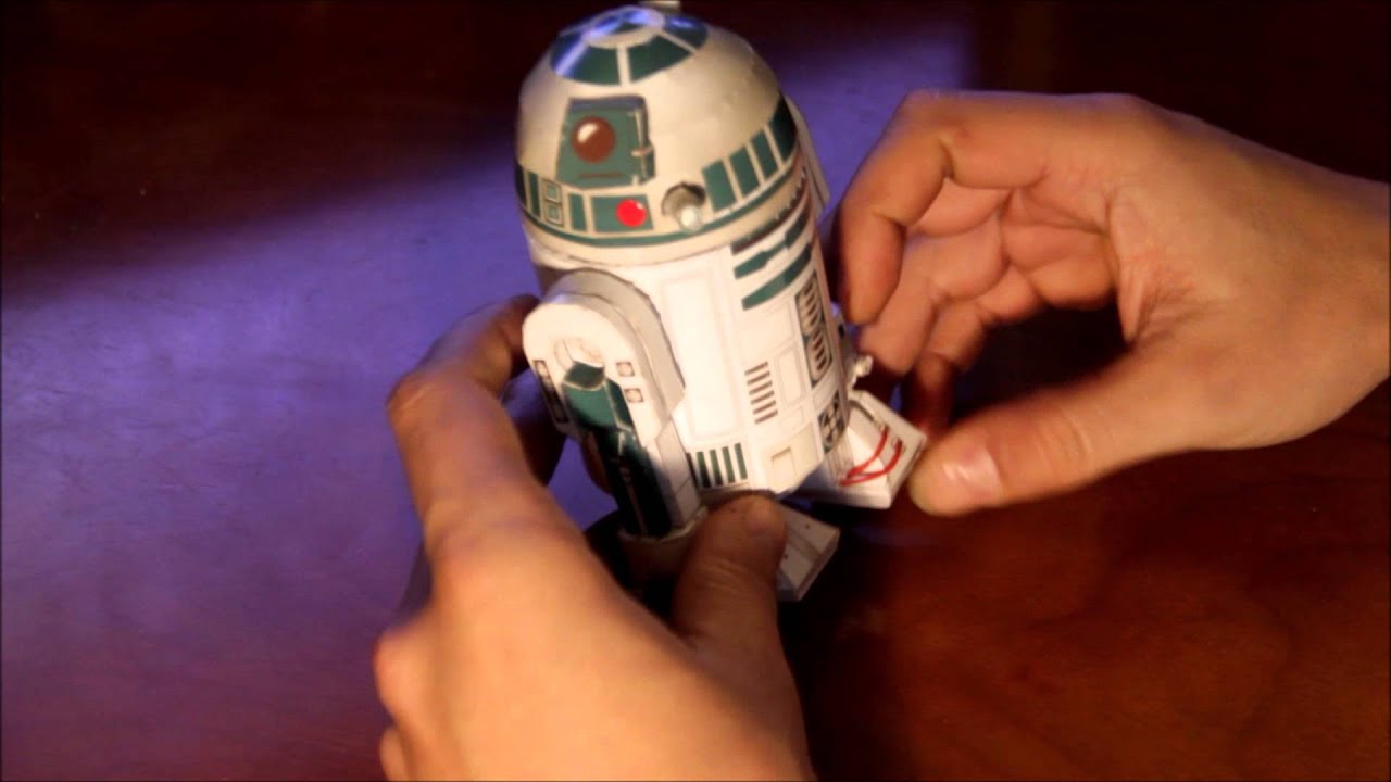 R2-D2 Papercraft - YouTube
