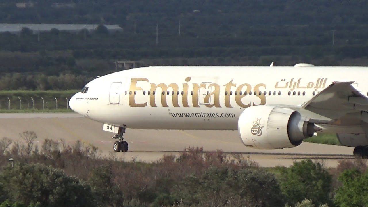 Boeing 777 Close Up Take Off!! Plane Spotting @ Athens International ...