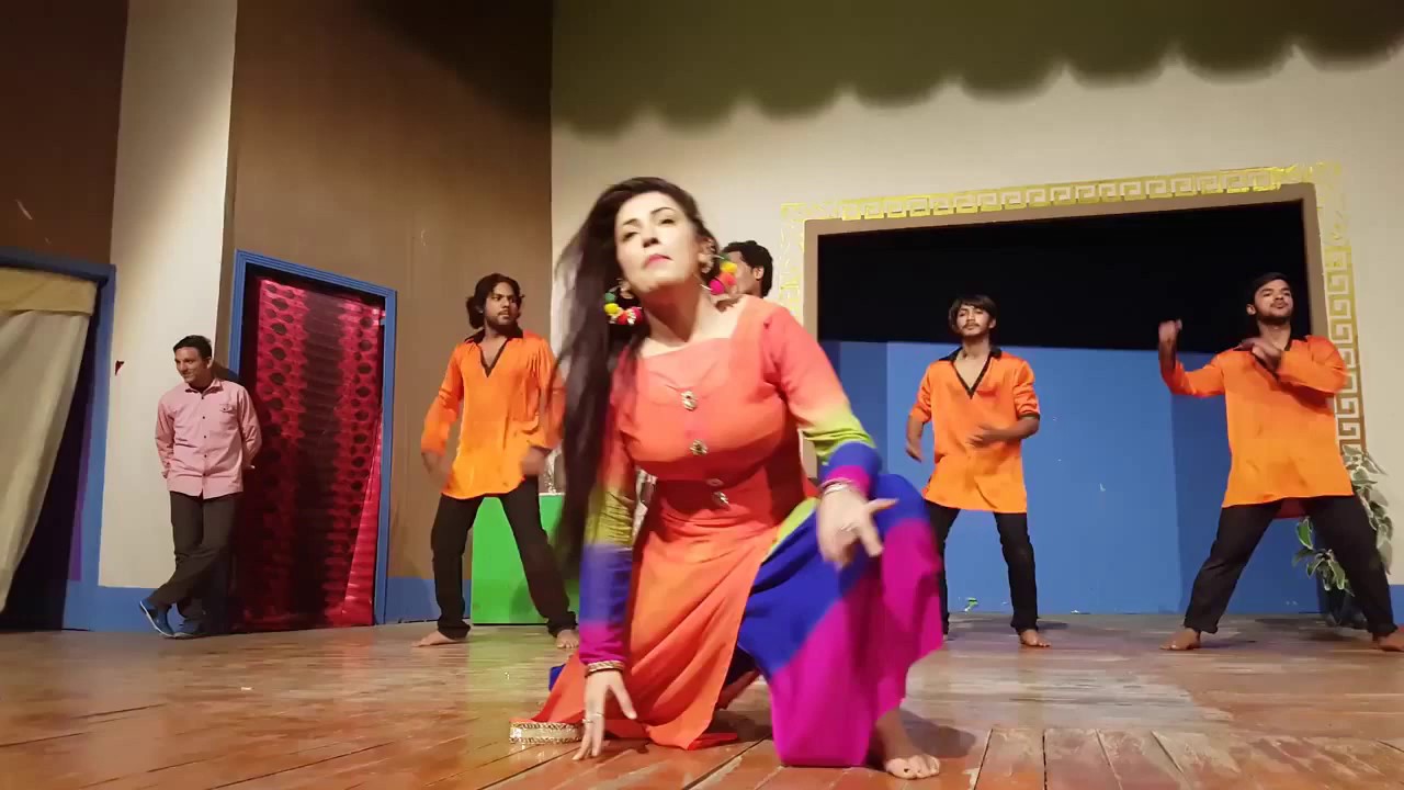 Sheeba rani and shamsa rani stage mujra 2018 | hit mujra 2018 - YouTube