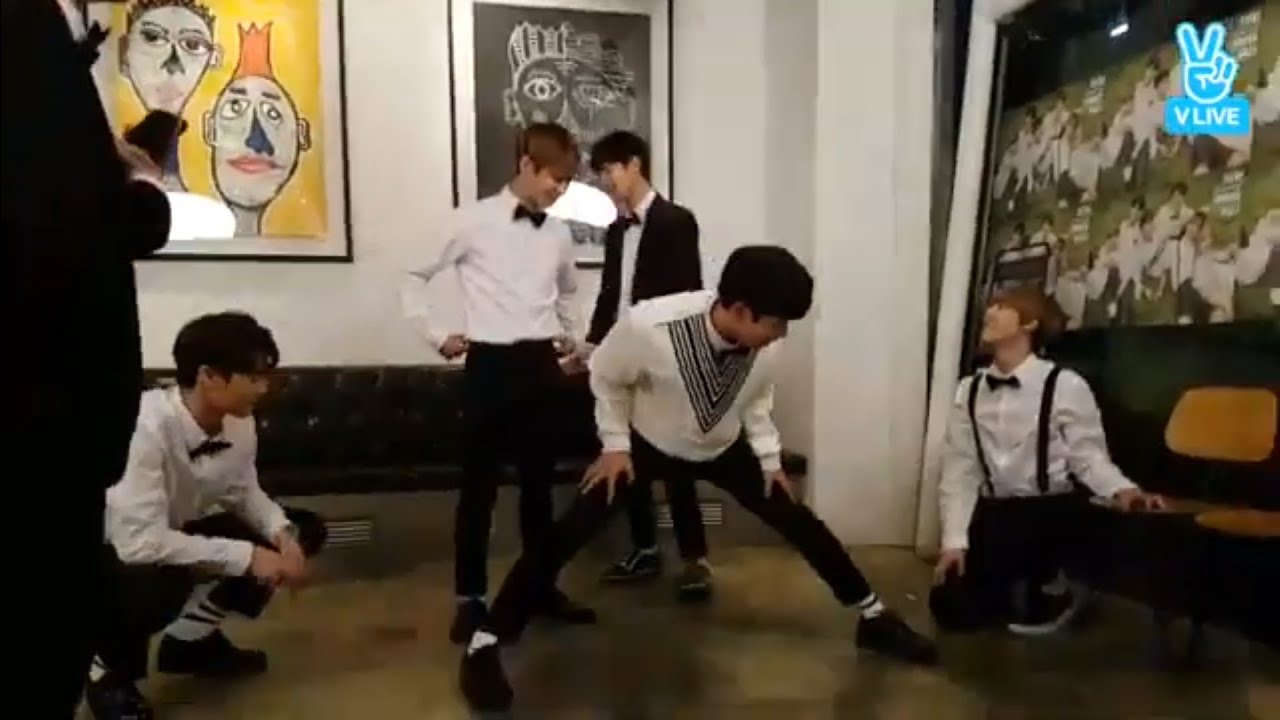 ENG SUB Astro....Leg stretching Game..👏👏 - YouTube