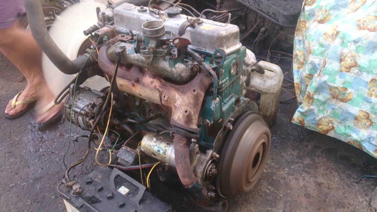 NISSAN SD23 - YouTube