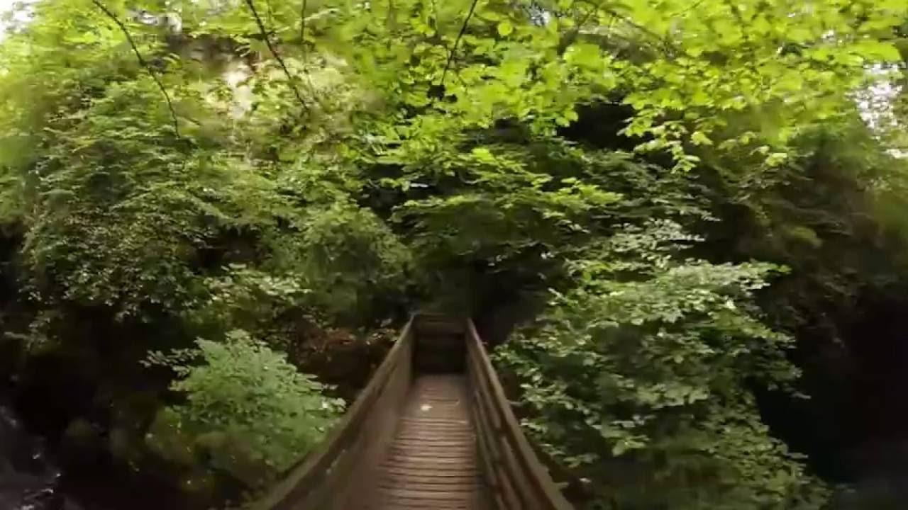 Rumbling Bridge Gorge 360° tour - YouTube
