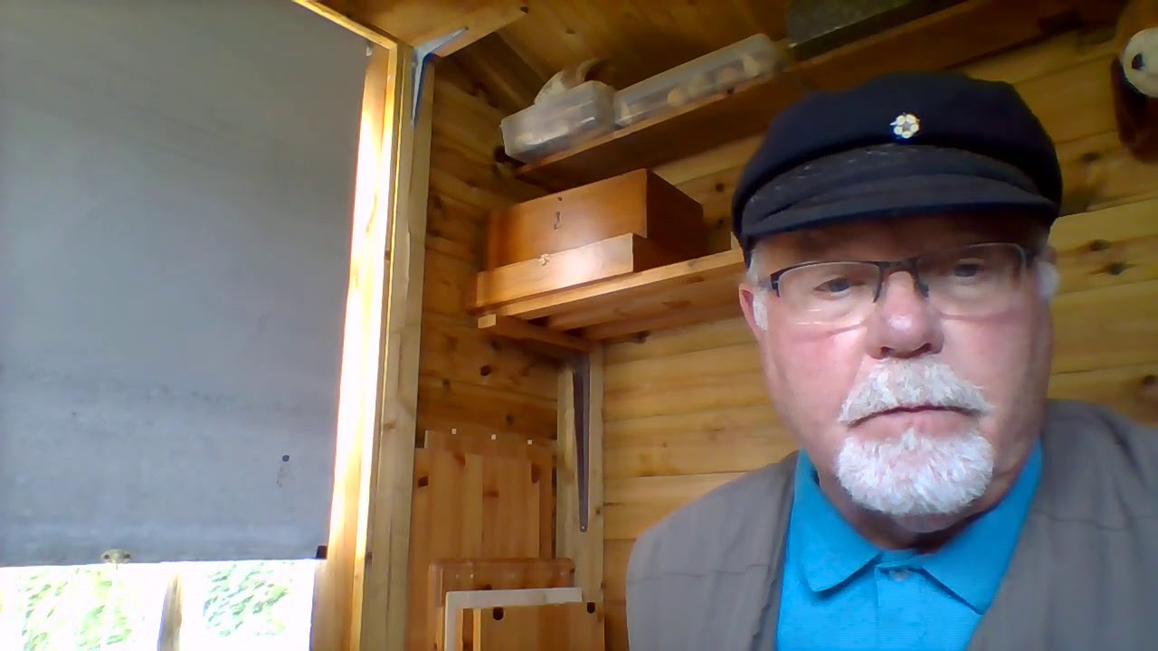 Storytime with Robert at Filey No 16 Elmer & Molly - YouTube