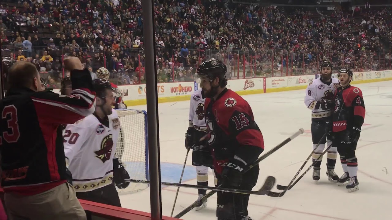 Fight: Justin Vaive Vs Taylor Stefishen - YouTube