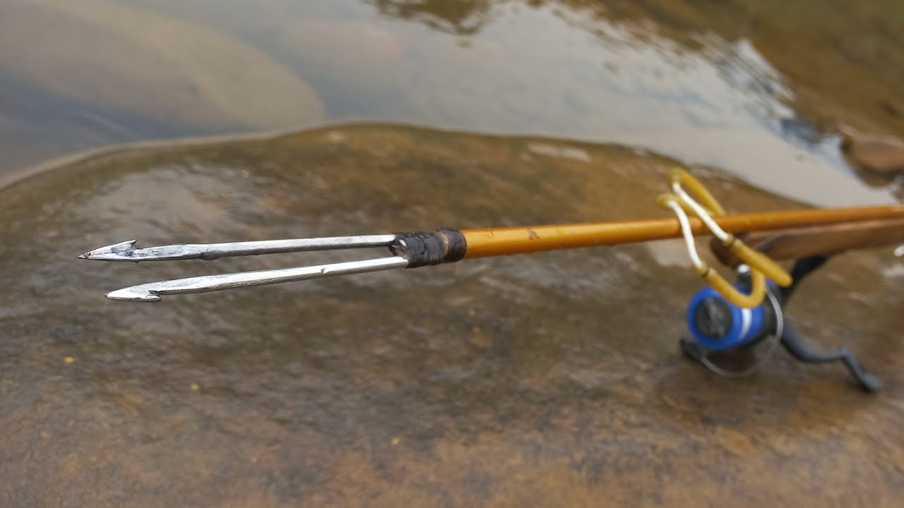 Build Spear And Spear Fishing || Donald Lo - YouTube