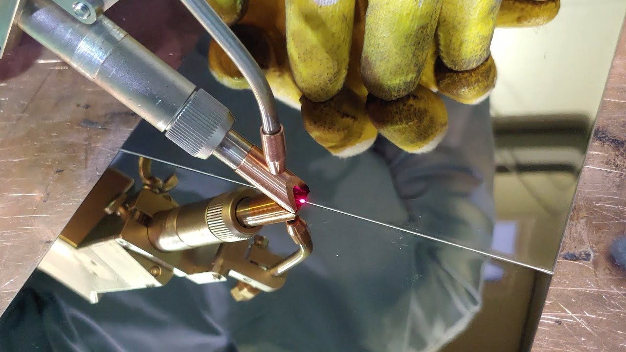 Laser welding ! You must learn ! To keep up with the changes and not to ...