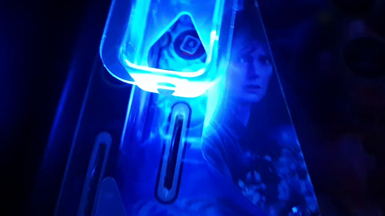 Stranger things pinball UV light details - YouTube