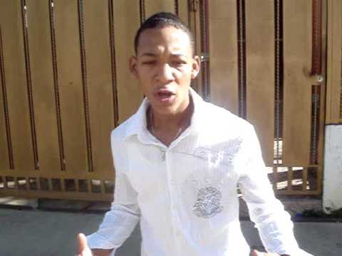 EL FAMOSO FREESTYLE RAP DOMINICANO IN SANTIAGO, DR - YouTube