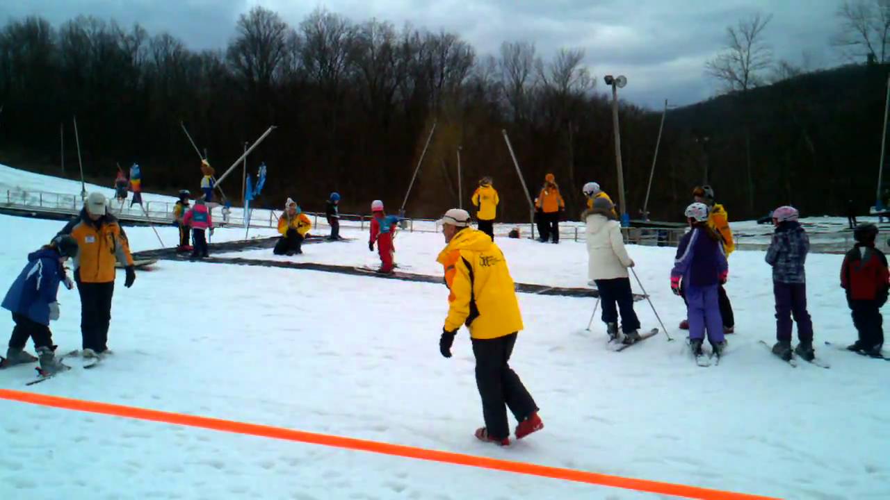 Skiing fall at end - YouTube