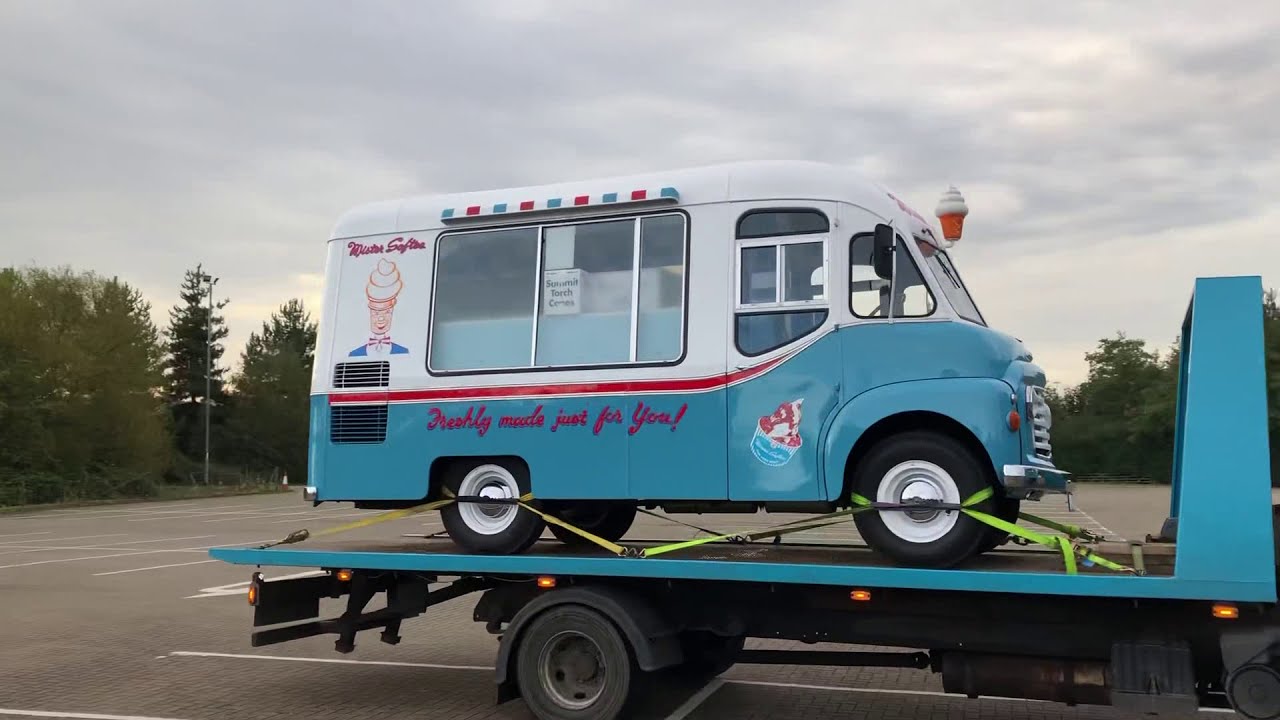 Vintage Classic Ice Cream Van Mister Softee Transport To NEC for PPMA ...