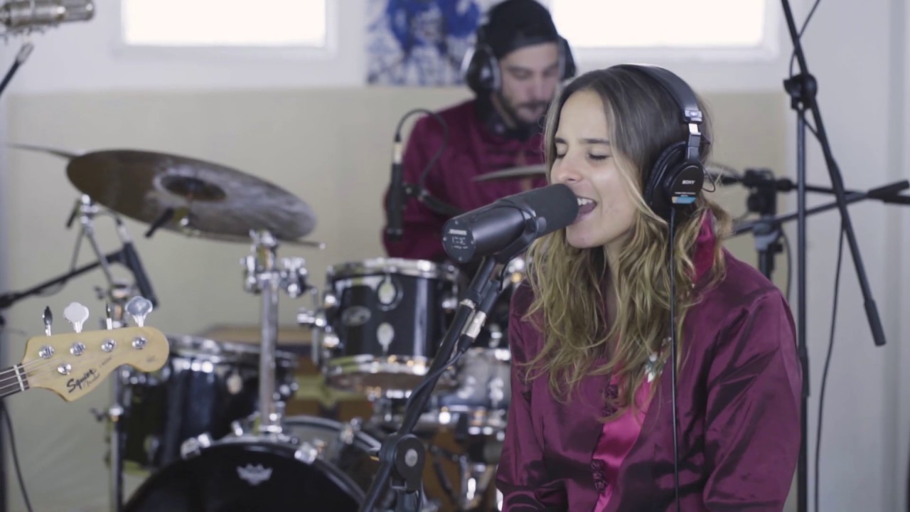 Sunday Morning (Cover) - Fede Giovio & the kymono babys - YouTube