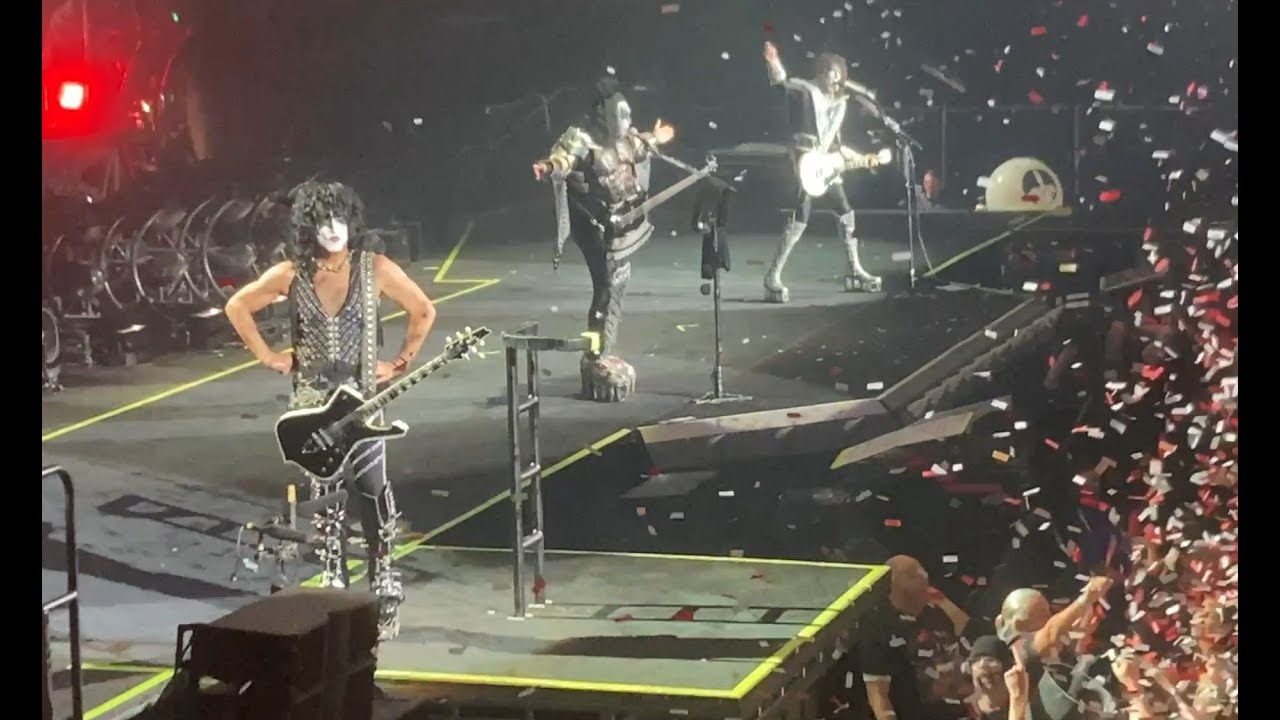 KISS - Rock and Roll All Nite - Live in Melbourne Australia - 21 August ...