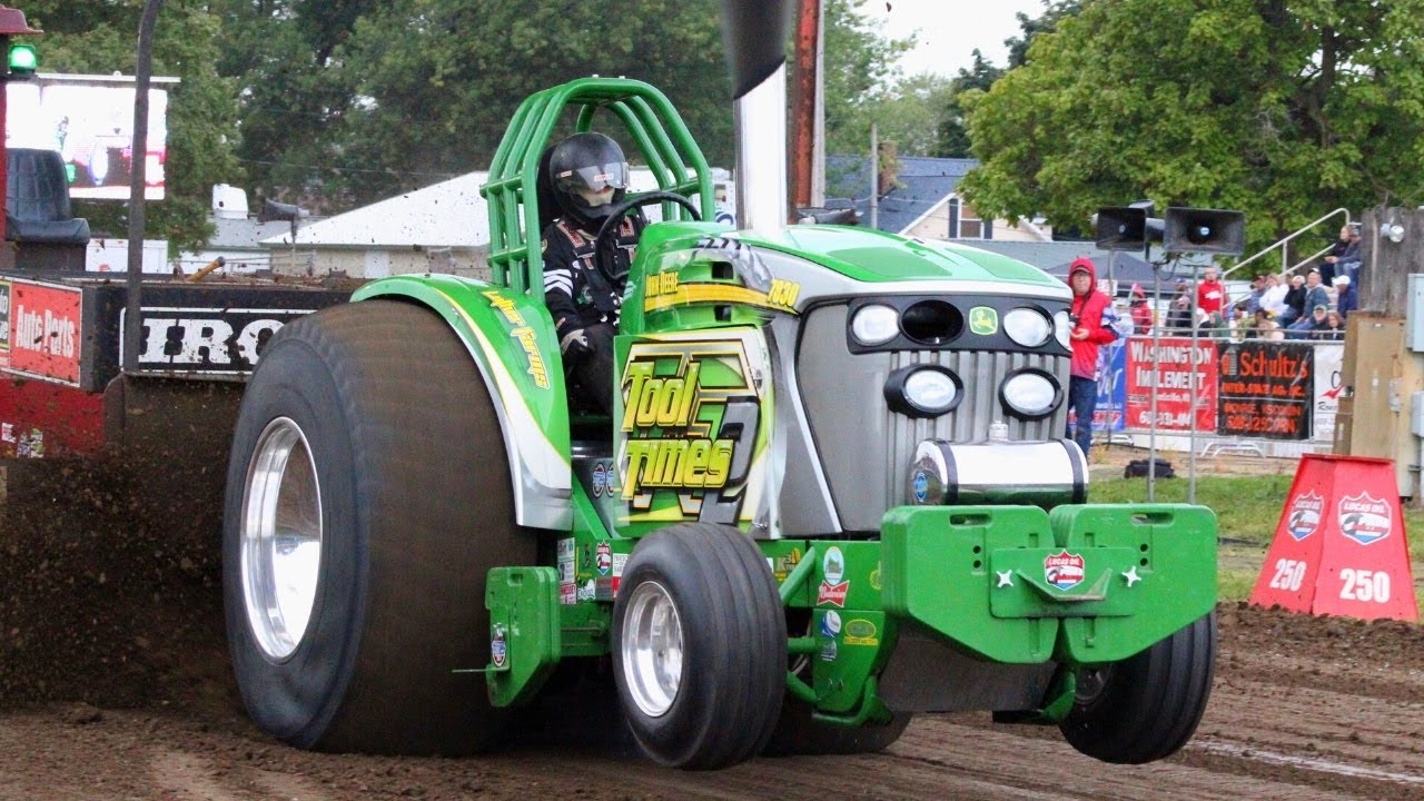 Fire Breathing Pro Stock Tractor Pulling! - YouTube
