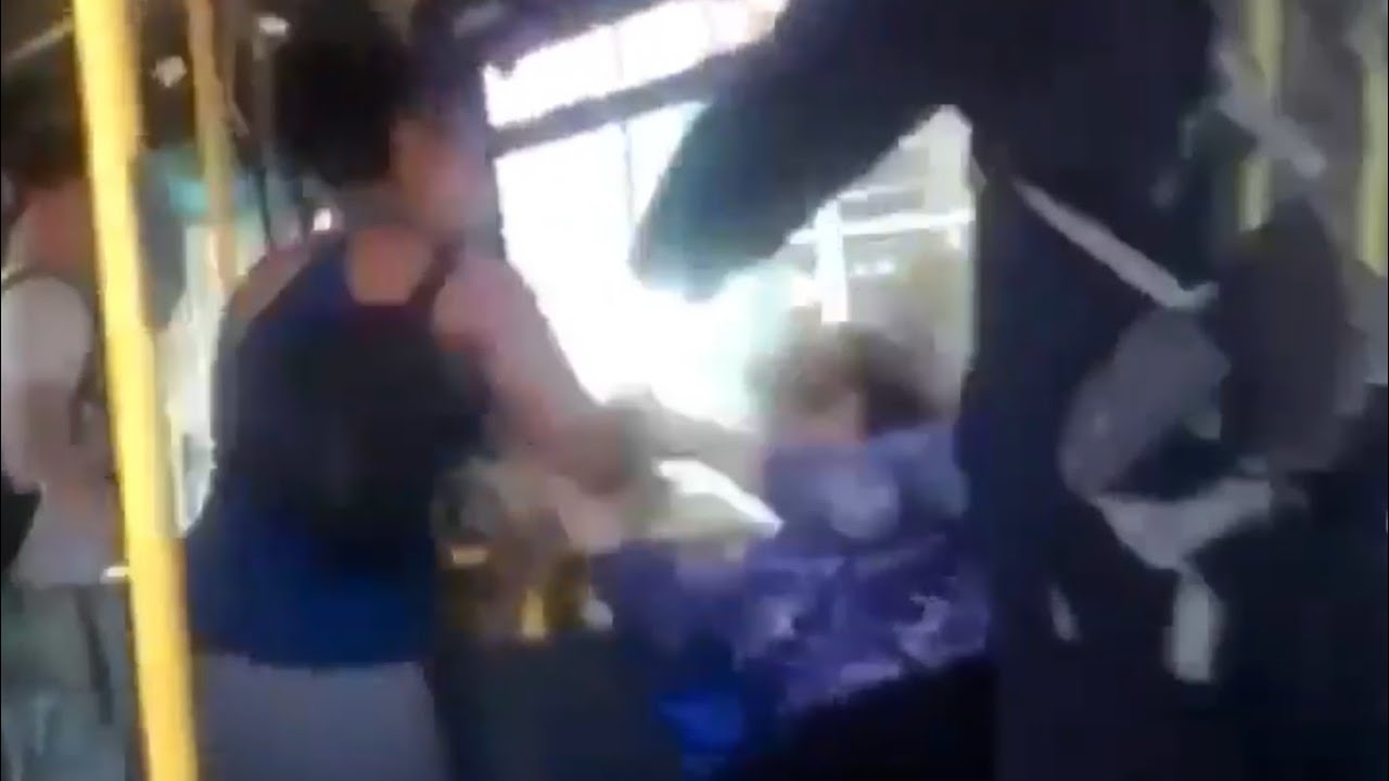 Women Gets Epic Slap On A Train | Uk - YouTube
