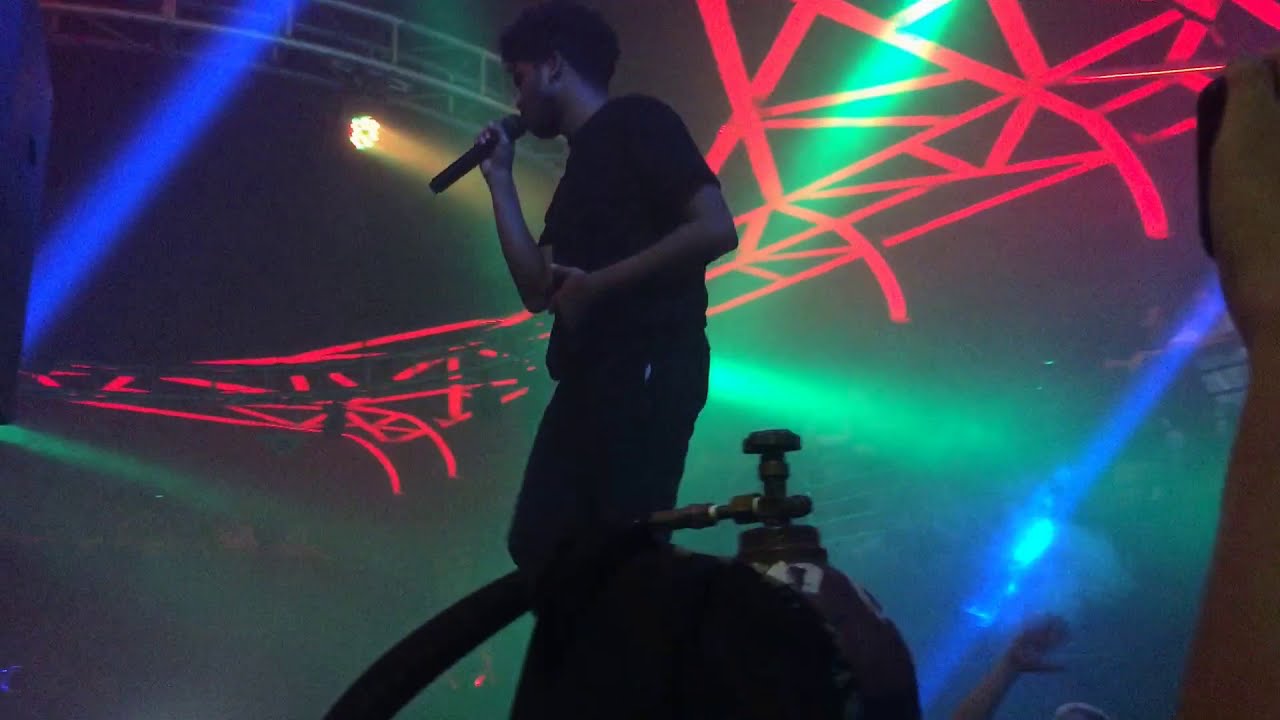 WRU (Live at URBN QC) - Owen Greyson & Mark Thompson - YouTube Music