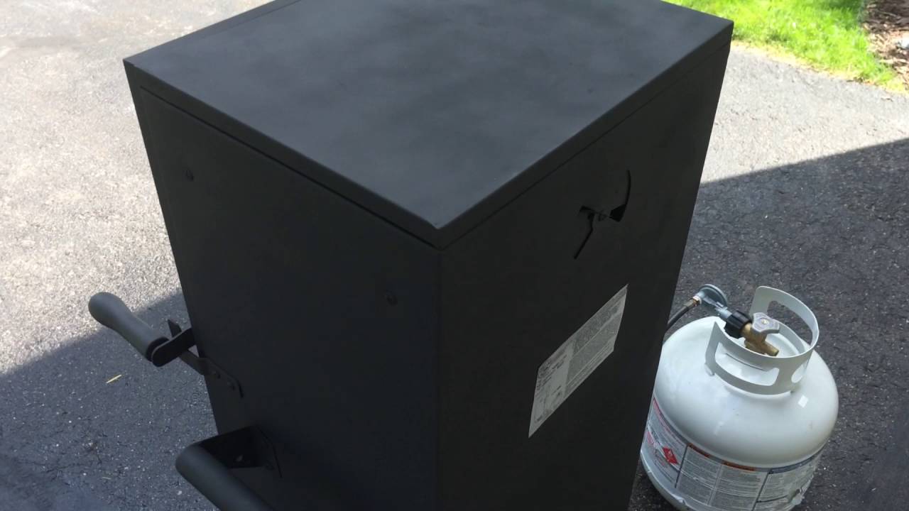 Review: Smoke Hollow Wood Propane Smoker - YouTube