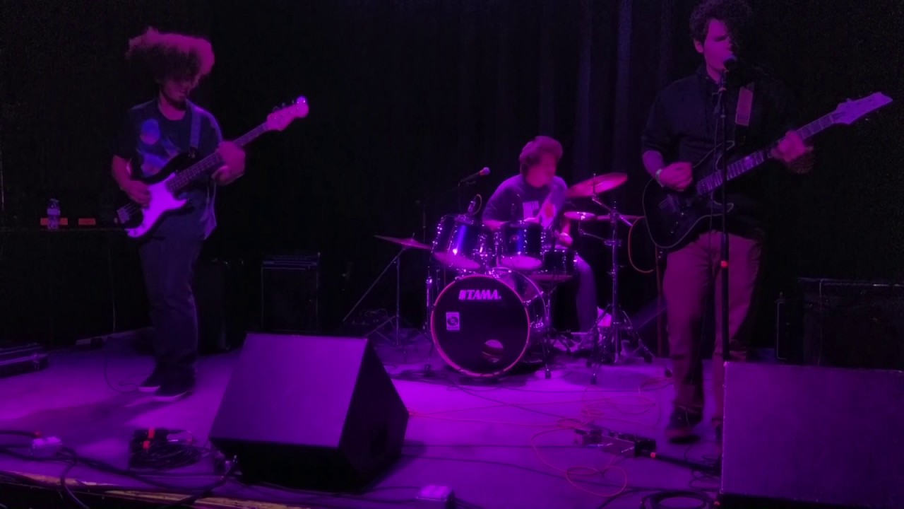 Backseat Vinyl - Sappy | LIVE - YouTube