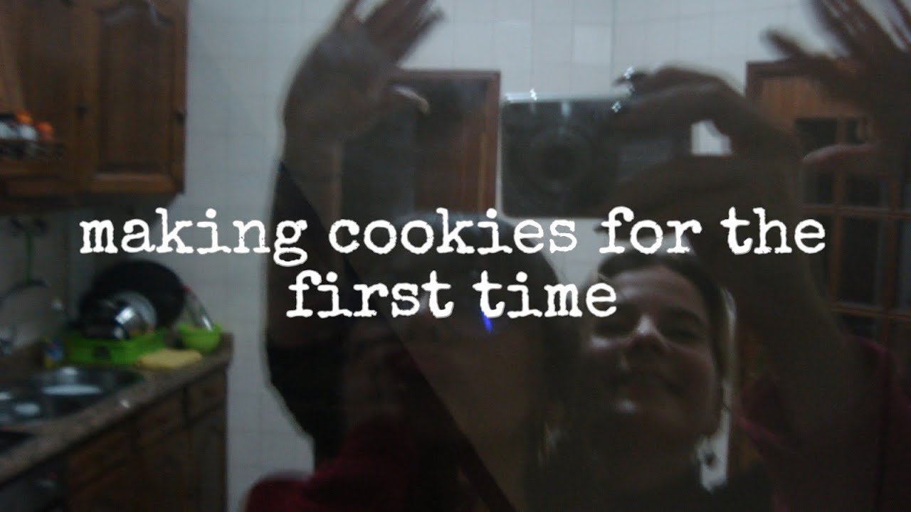 Making cookies *for the aesthetic* - YouTube