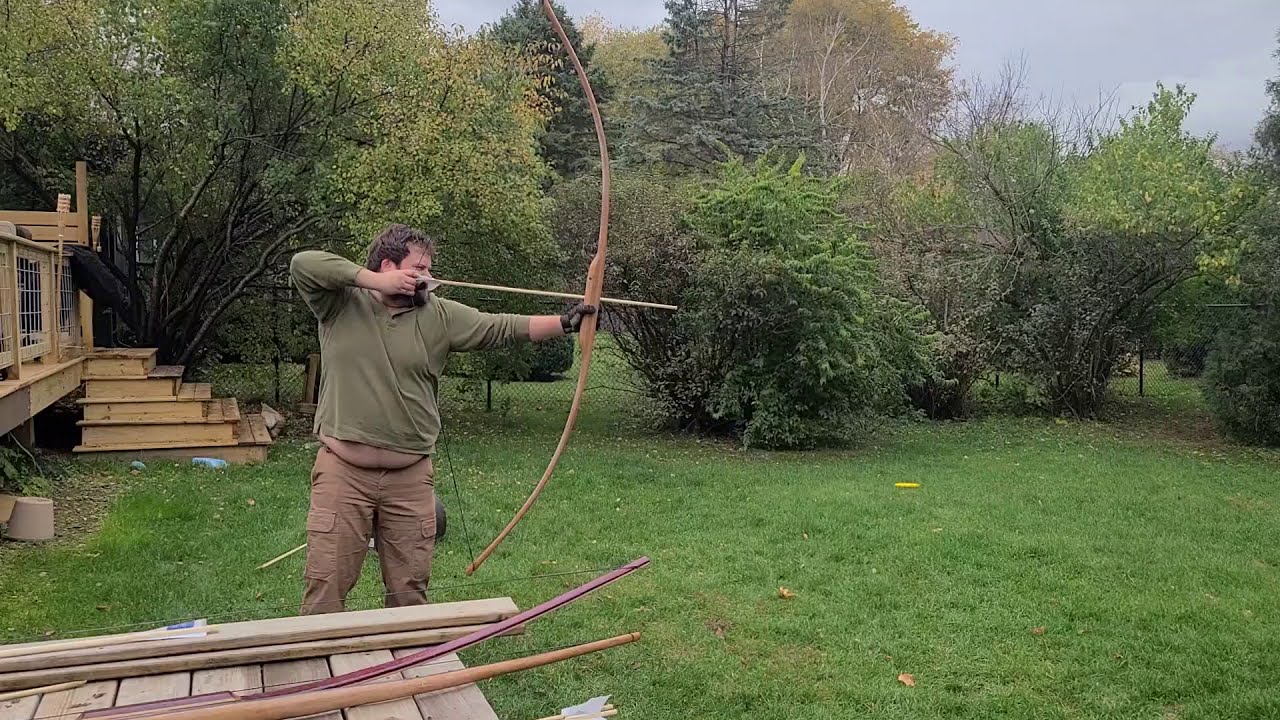 100lbs Oak Longbow. - YouTube