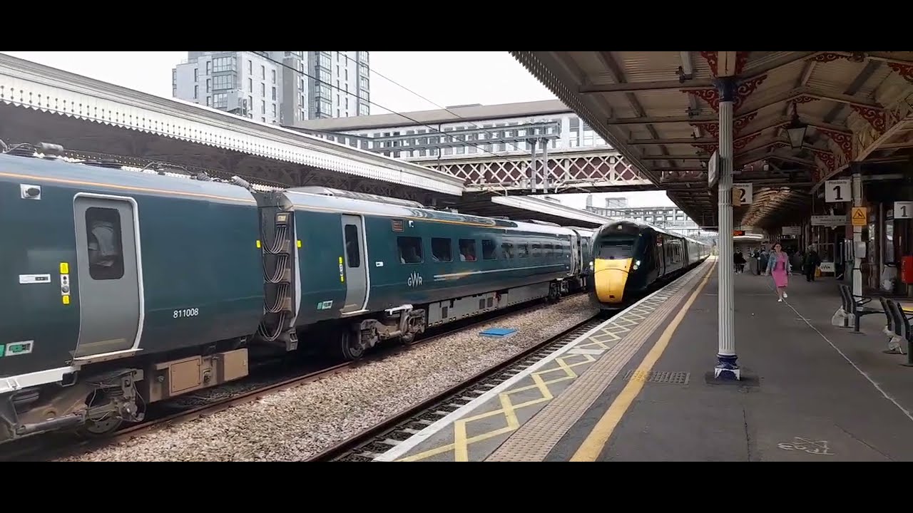 GWR Class 800 passing Slough (3/6/22) - YouTube