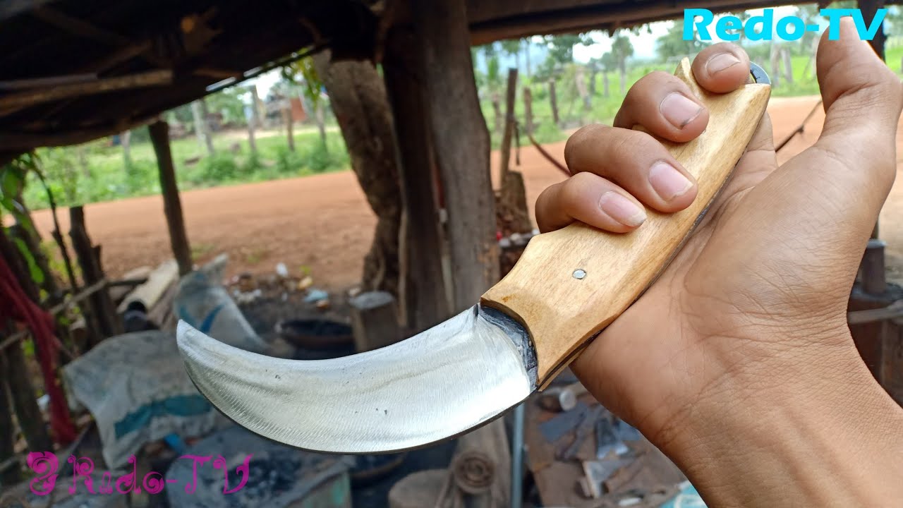 Making Karambit Knife (or Kerambit) by our Village Blacksmith. New Toy ...