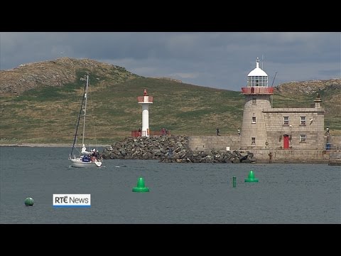 Howth Gun Running: Replica of Asgard Dinghy is launched - YouTube
