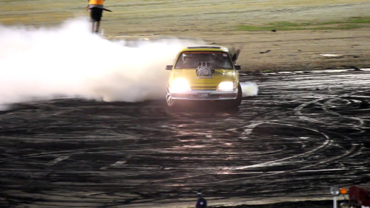 LSONE Burnout - Top 10 Murray Bridge 2014 - YouTube