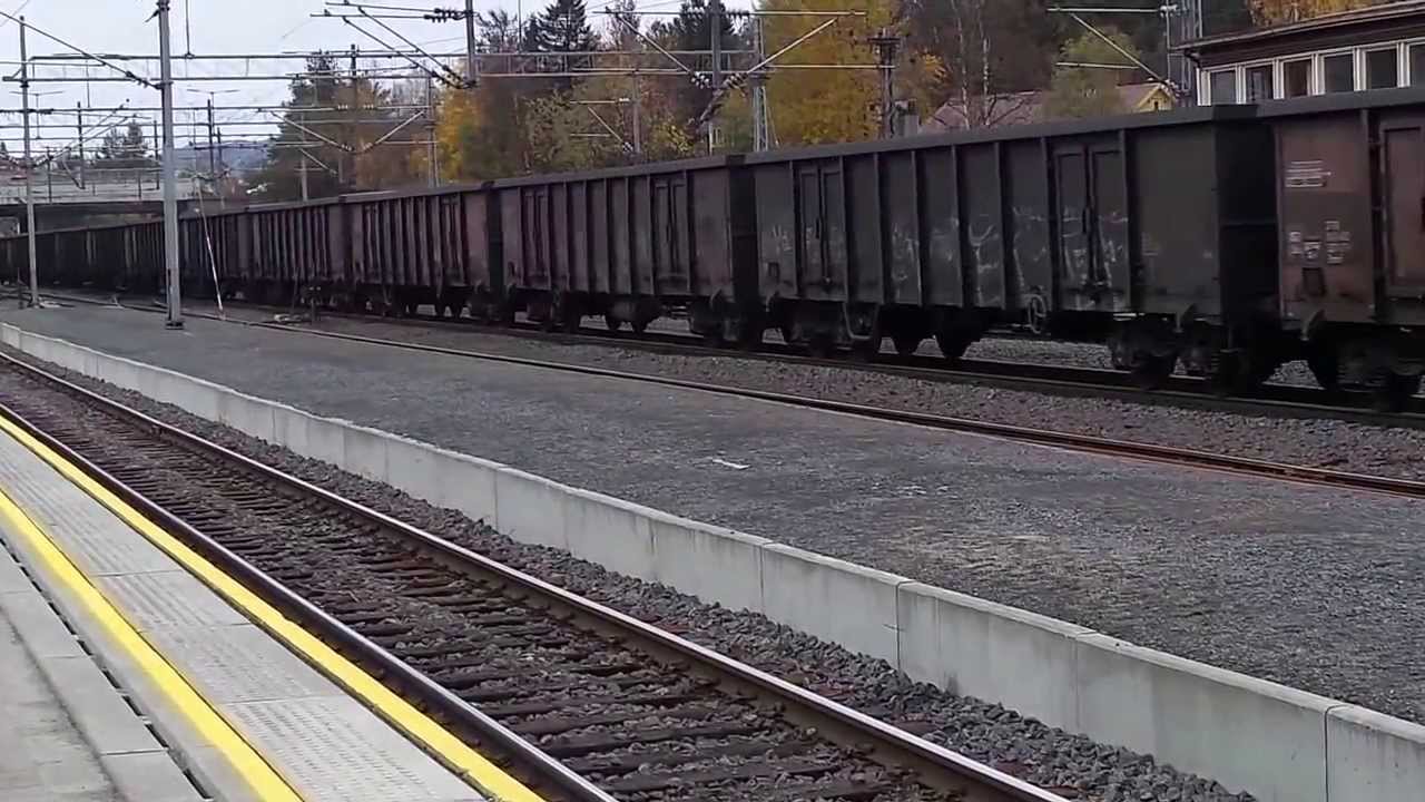 Northland Train Narvik station 2013 10 04 - YouTube