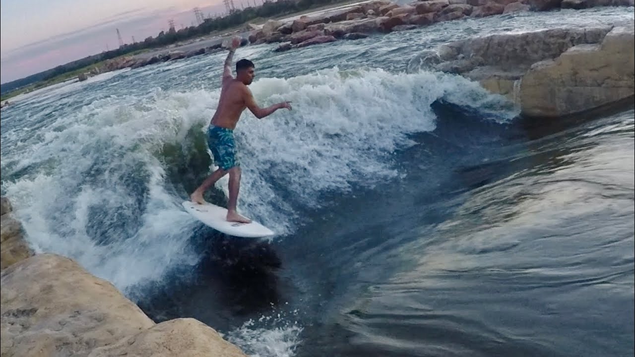 First Look at Surfing Tulsa Wave Park on Zink Lake - YouTube