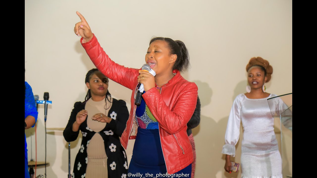 Kwa walio okoka Na mkarudi nyuma hamkusaswa...😜😄ANN PETER performing ...