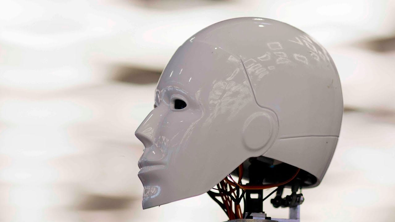 Global Journalist: The 'killer robot' debate - YouTube