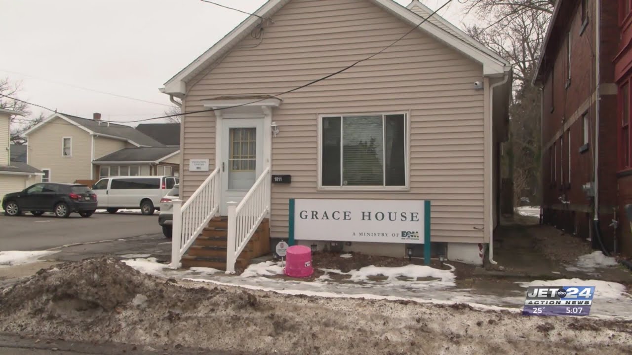 Women in need can now enjoy hot showers thanks to new Erie City Mission program - YouTube