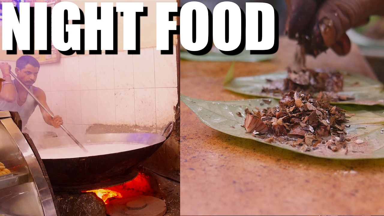 INDIAN STREET FOOD at Night in Kolkata. (NIGHT MARKET) WHAT DID I EAT ...