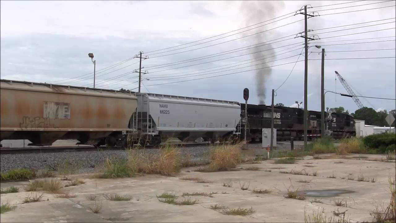 Norfolk Southern 152 - YouTube